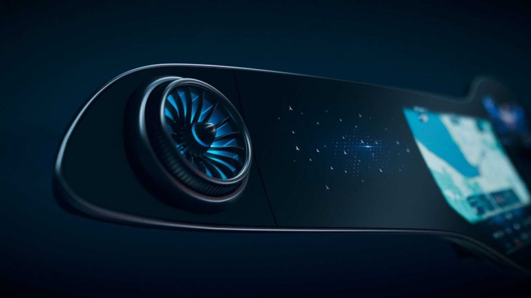Mercedes-Benz launches the Hyperscreen, a gigantic 56-inch control ...